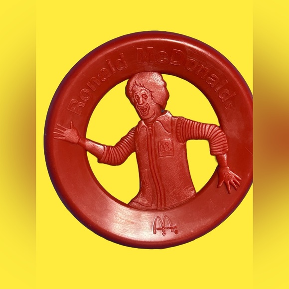 Toys | Vintage 1993 Ronald Mcdonald Red Plastic Frisbee Toy Mcdonalds ...